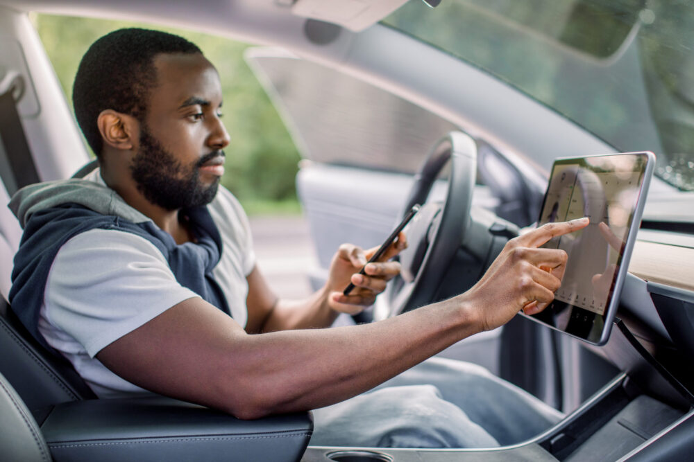 What Can Prove a Distracted Driving Claim? | Ontario Law